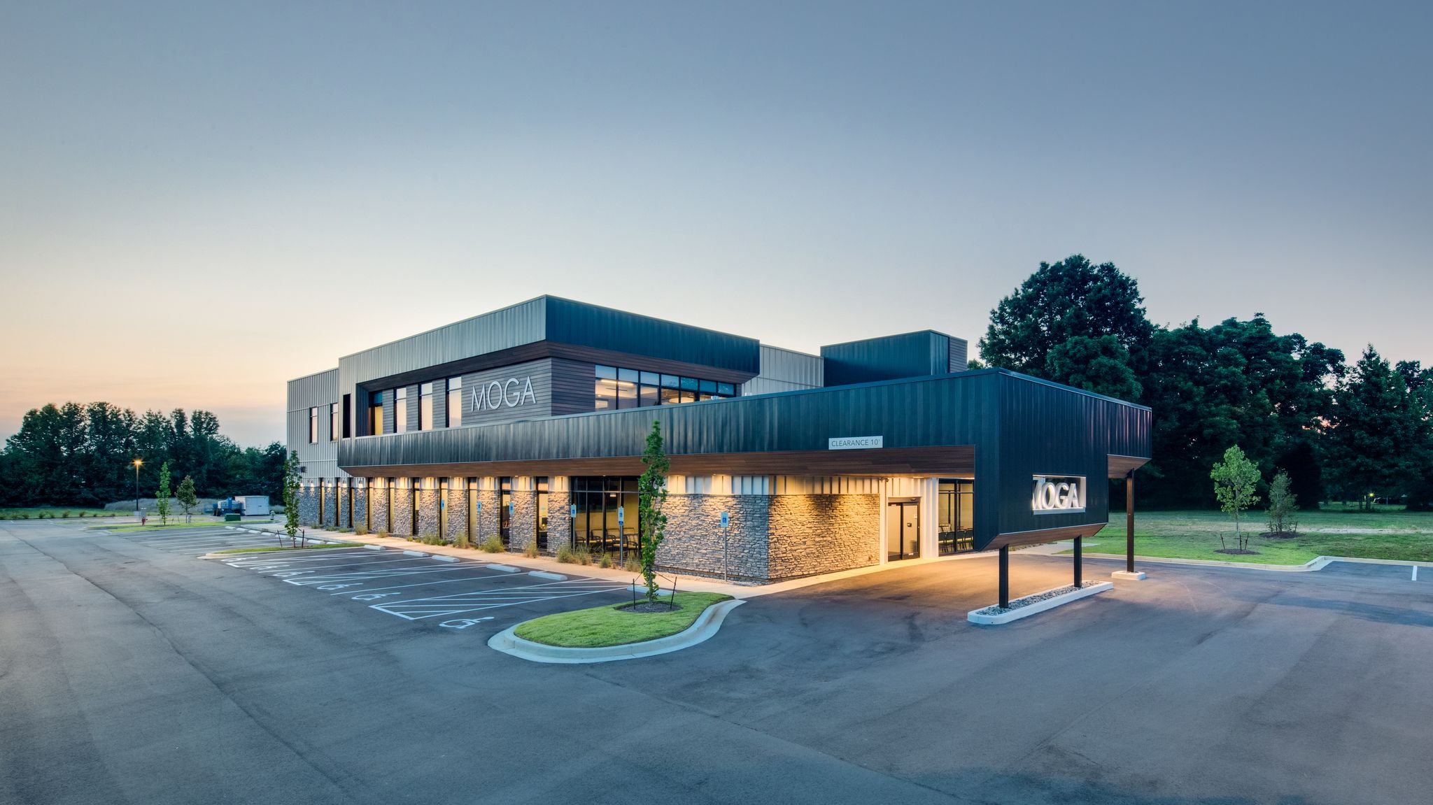 MOGA - Clear Advantage Lighting